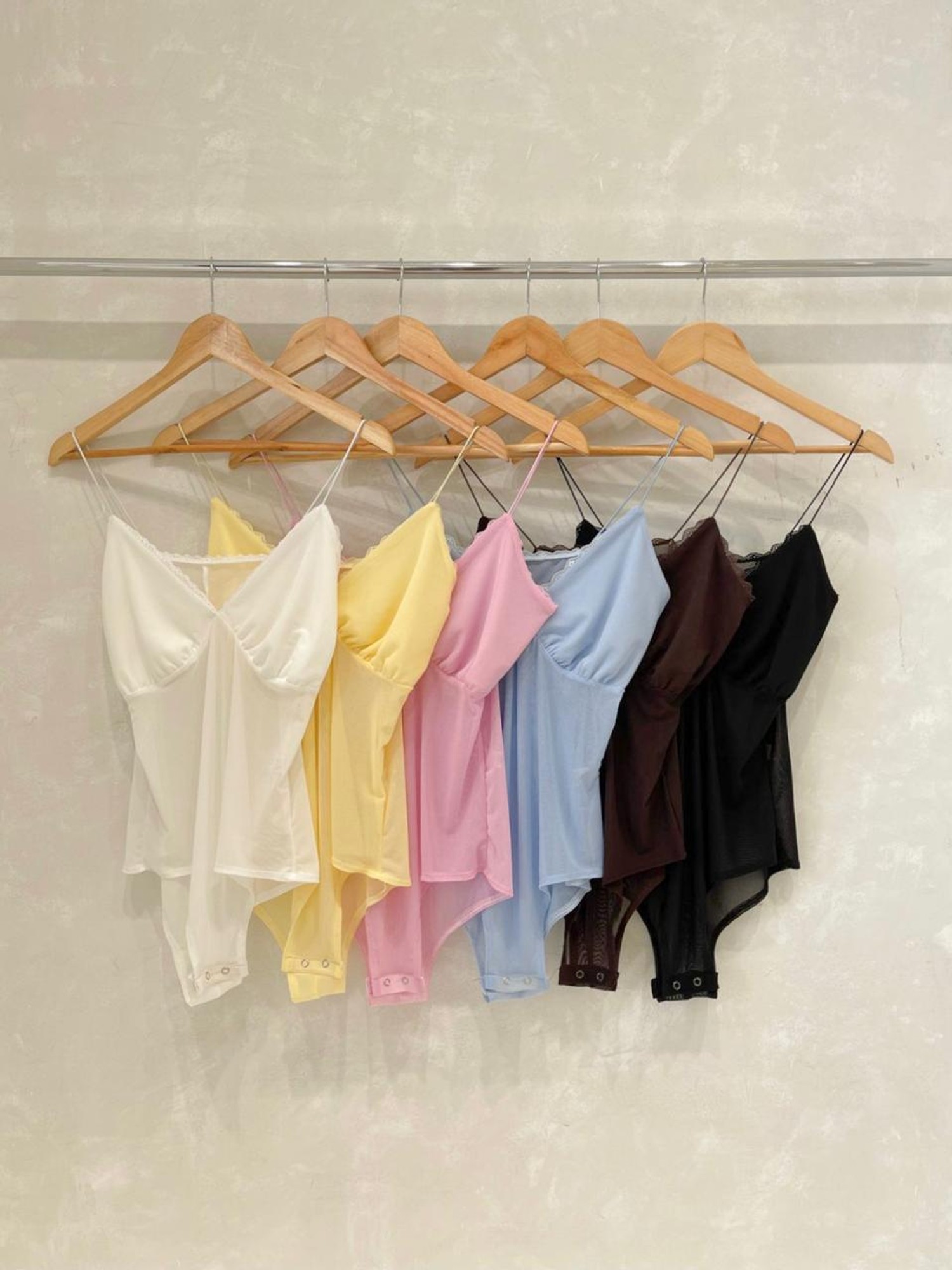 BODY TUL CON PUNTILLA